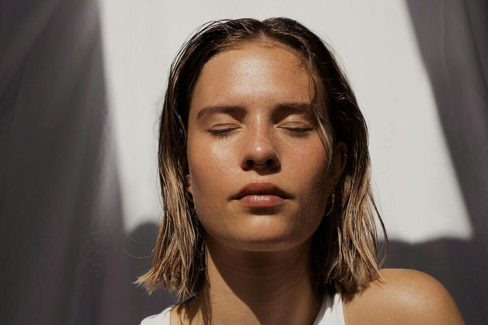 Why Your Dead Skin Is Still Full of Life — Microscopic Life, That Is ...