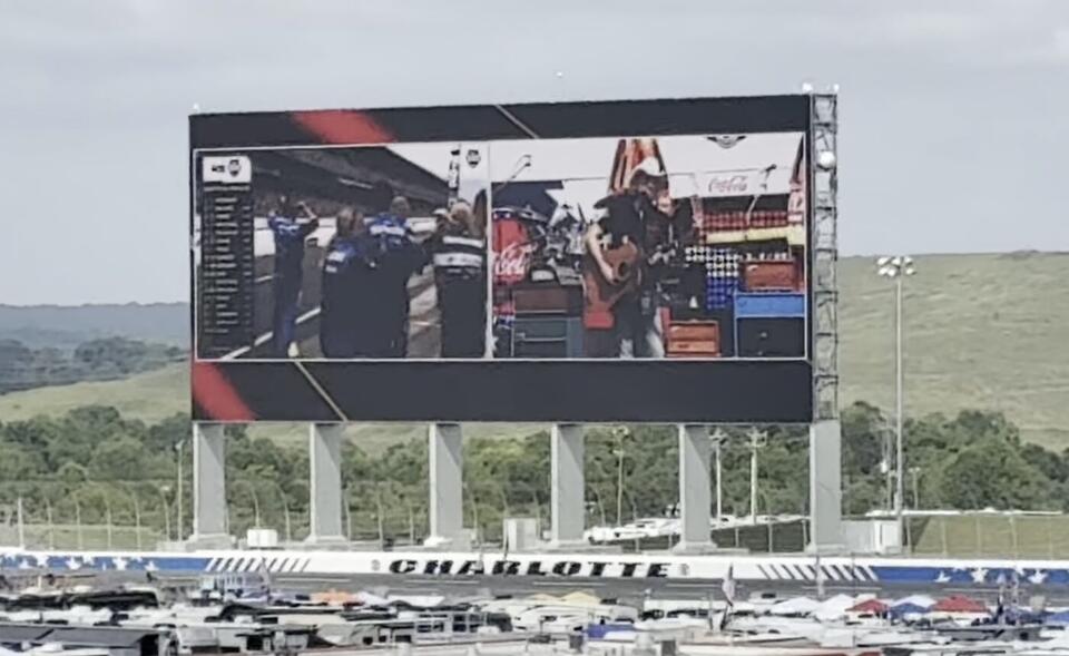 Brad Paisley Pays Tribute To Kyle Busch With Heartbreaking Acoustic ...