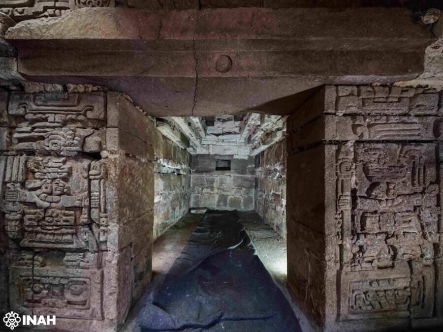 1,400-Year-Old Tomb Built By Mexico’s ‘Cloud People’ Found Complete ...