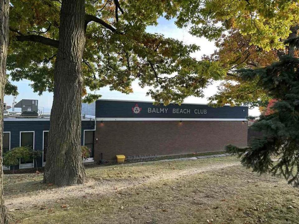 The Beach: A Local’s Guide To Toronto’s Lakeside Neighbourhood - NewsBreak