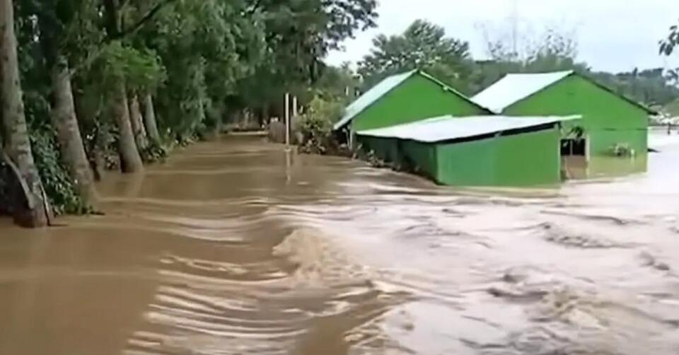 Over 1 million tons of rice destroyed by floods in Bangladesh - NewsBreak