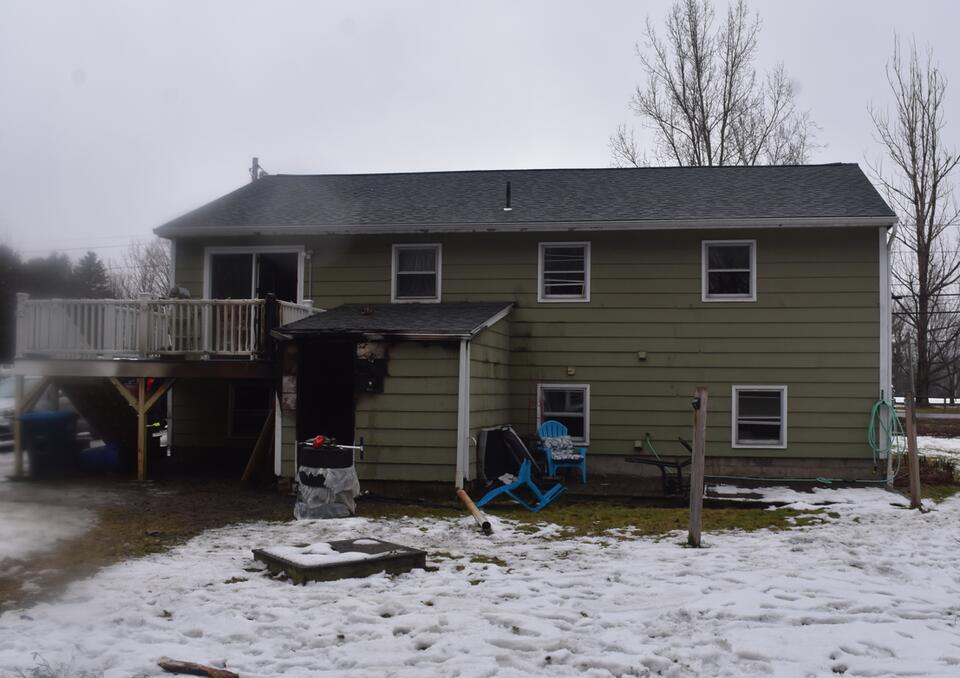Jericho home sustains damage from fire - NewsBreak
