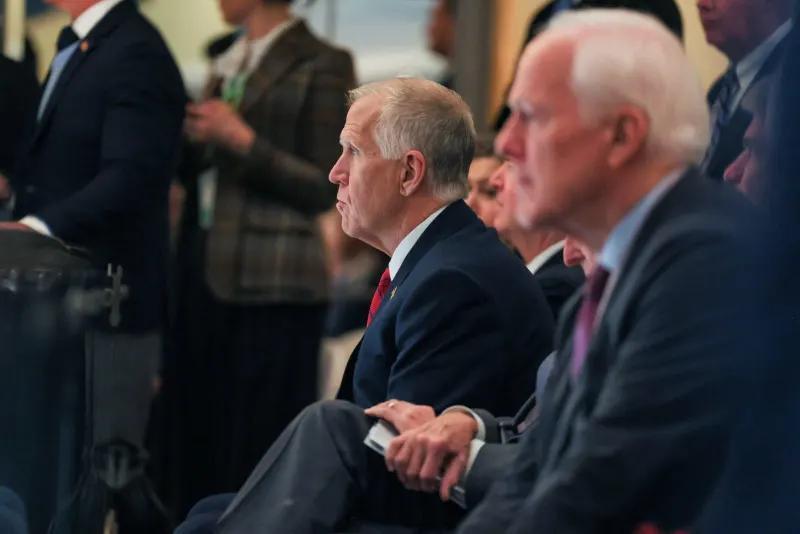 'Word to the wise': GOP senator hits Trump with brutal reminder of ...
