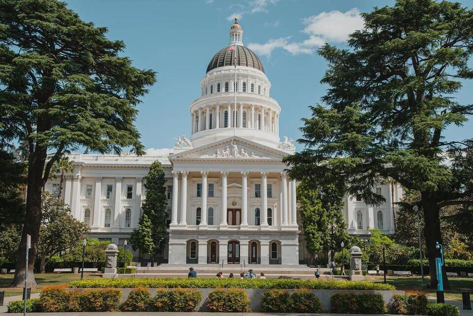 Bay Area transit bill advances in state legislature - NewsBreak