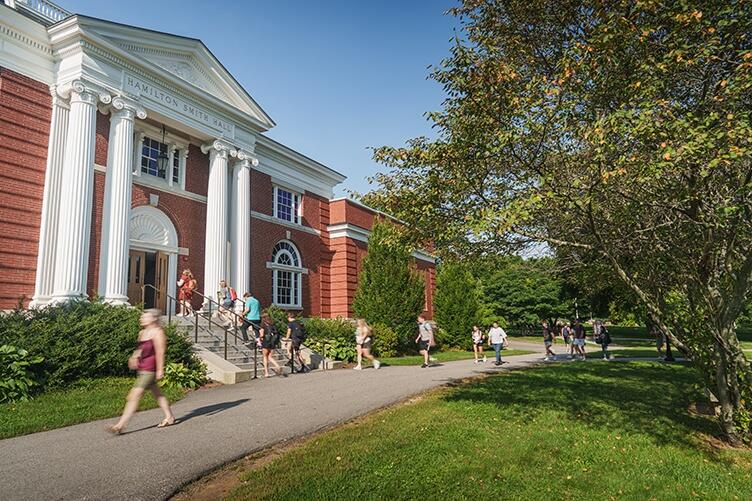 UNH Launches Reimagined Journalism Major - NewsBreak