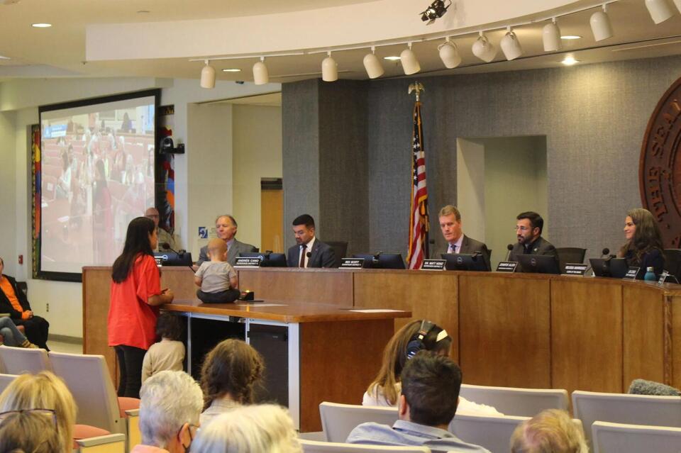 ‘We need to unmask ICE’: Pima County moves to ban agents from wearing ...