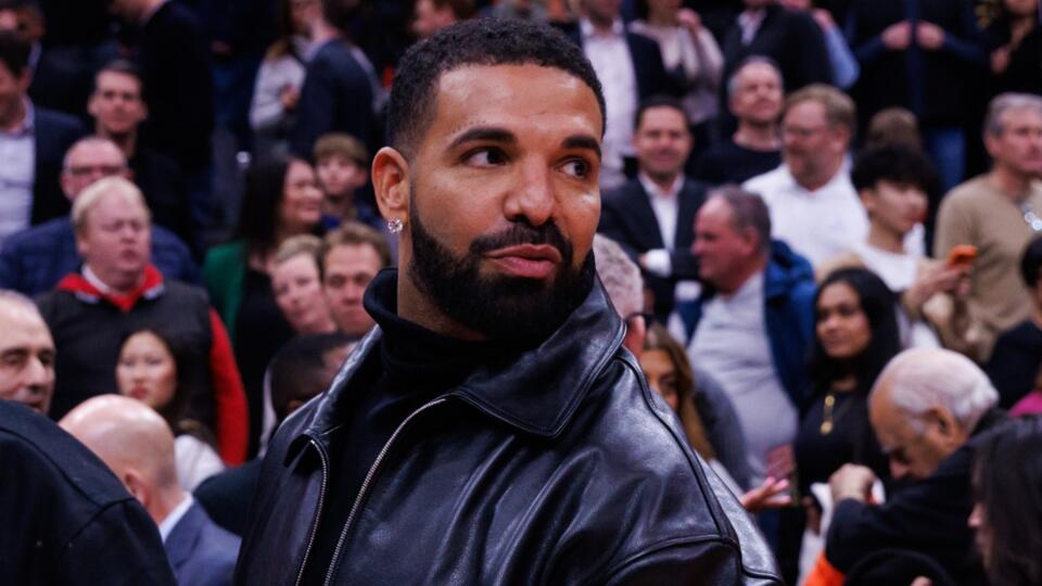 Drake Furious After VIP Section Seized in Viral Clip - NewsBreak