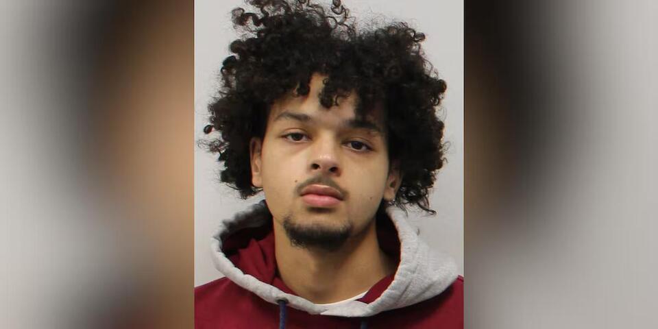 Hours after being robbed, man fires shots at apartment, authorities say ...