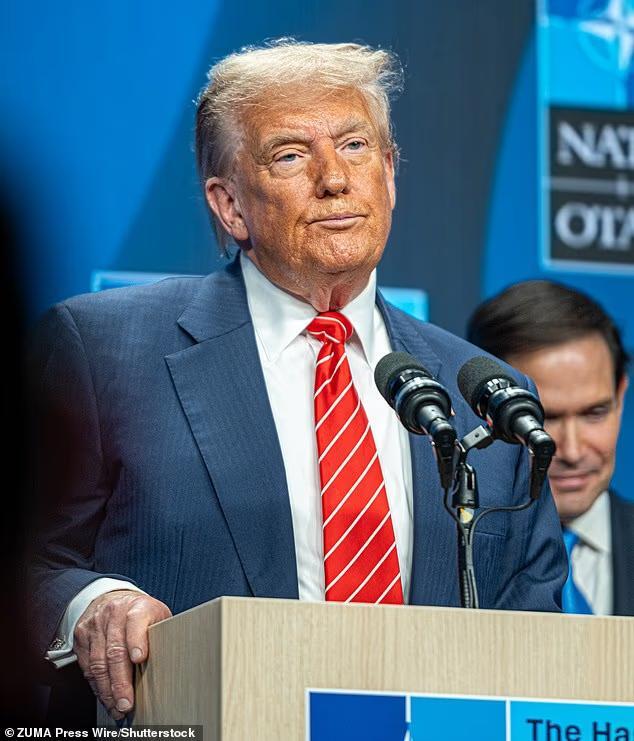 Trump's Bezos wedding snub: Amazon founder tried to cash in on Elon ...