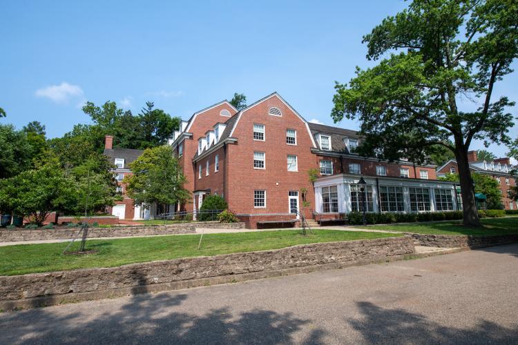 New “Shively Food Hall” dining options and “The Venue at Shively ...