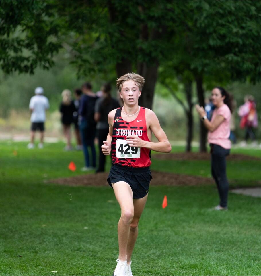 Oliver Horton Breaks Course Record at Arapahoe Meet - NewsBreak