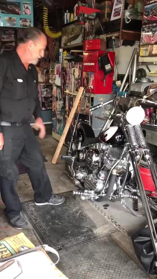 Hand Starting a 57 Harley Panhead Motorcycle - NewsBreak