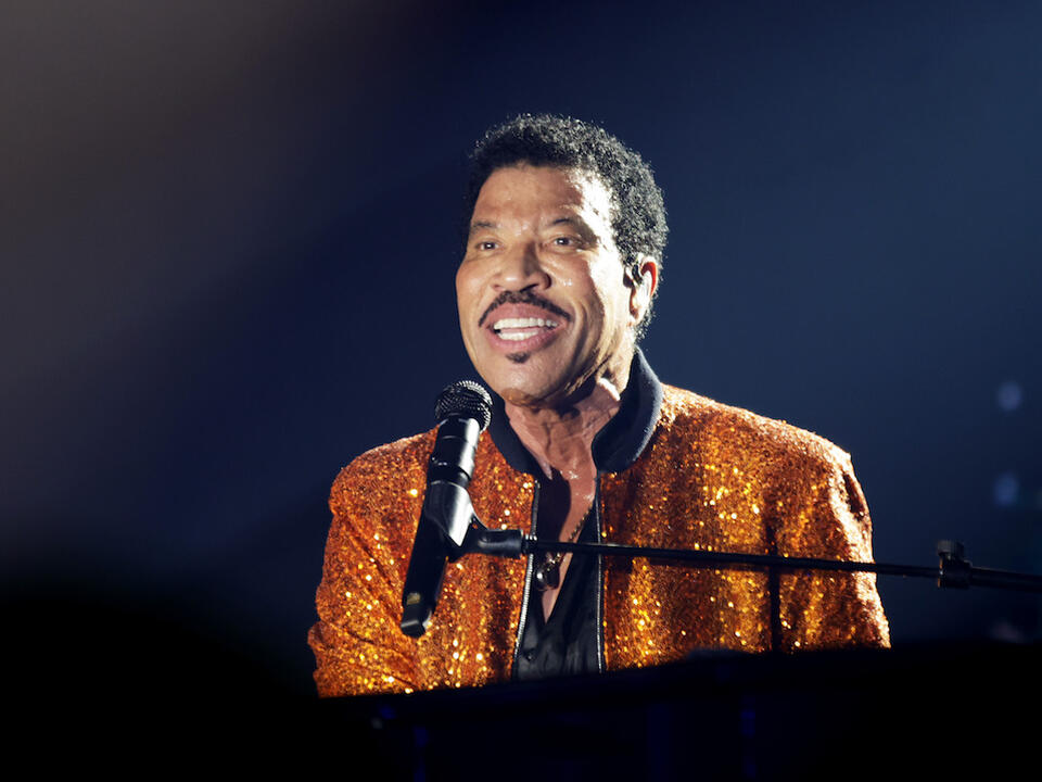 Fool in Love Festival 2024 Featuring Lionel Richie, Diana Ross, Al ...