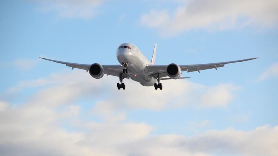 Best Frequent Flyer Programs of 2025: Alaska Airlines Leads, United ...