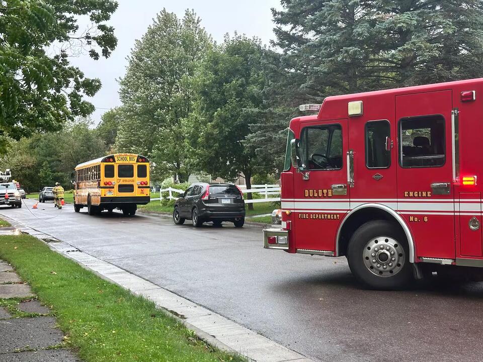 Crews respond to power line fallen on Duluth school bus - NewsBreak