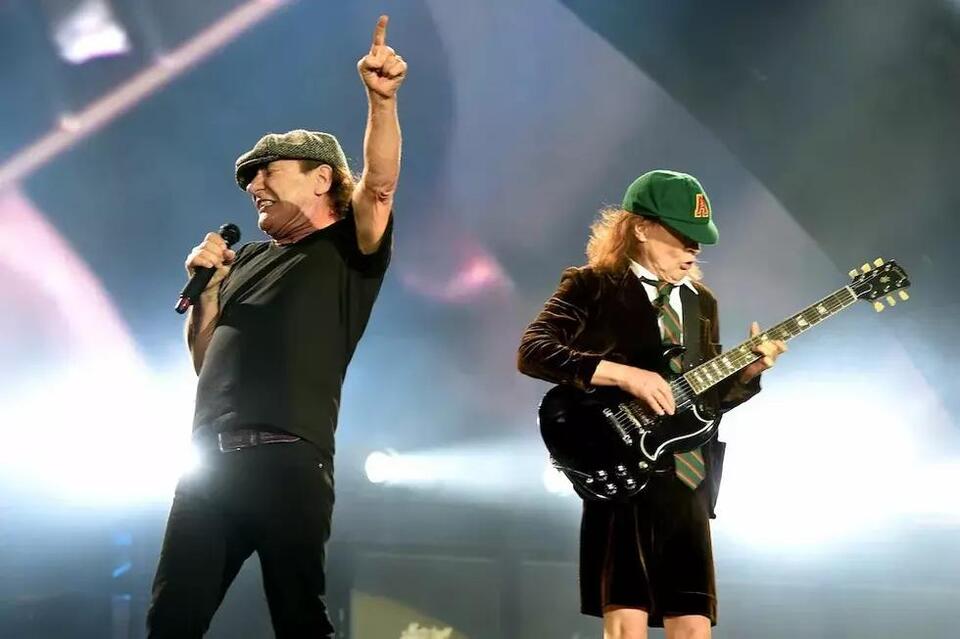 AC/DC Announce 2025 European Summer Tour - NewsBreak