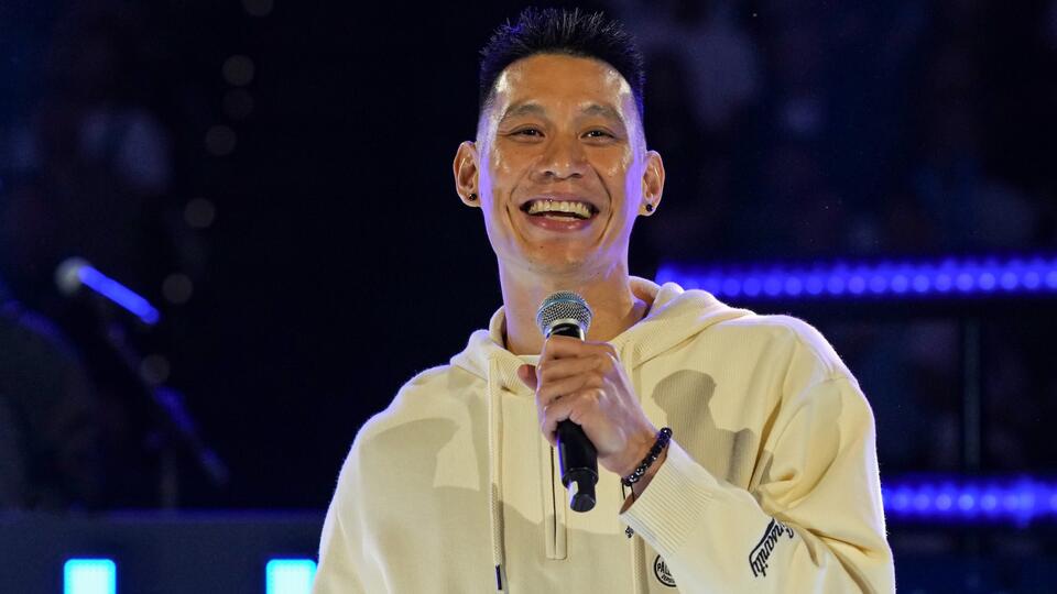 Jeremy Lin Says He ‘Almost Shat' His Pants Twerking on Stage at Jackson ...