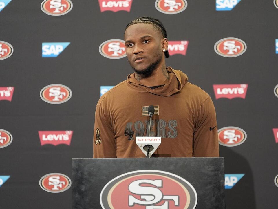 49ers cornerback Chavarius Ward announces that his daughter has died