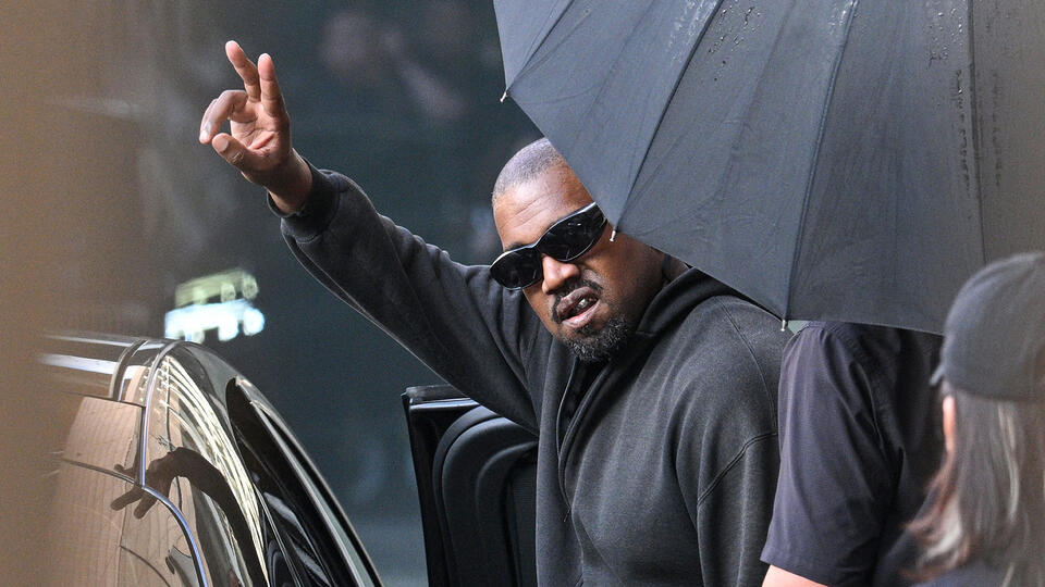Kanye West Says His Near-Fatal Car Crash Left Him With Neurological ...
