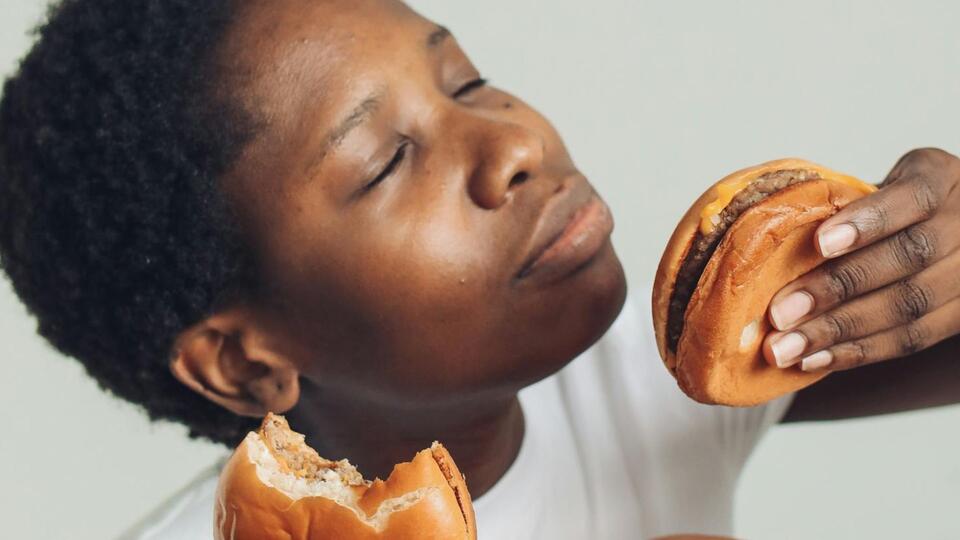 20 Classic Food Cravings That Never Seem To Go Away - NewsBreak