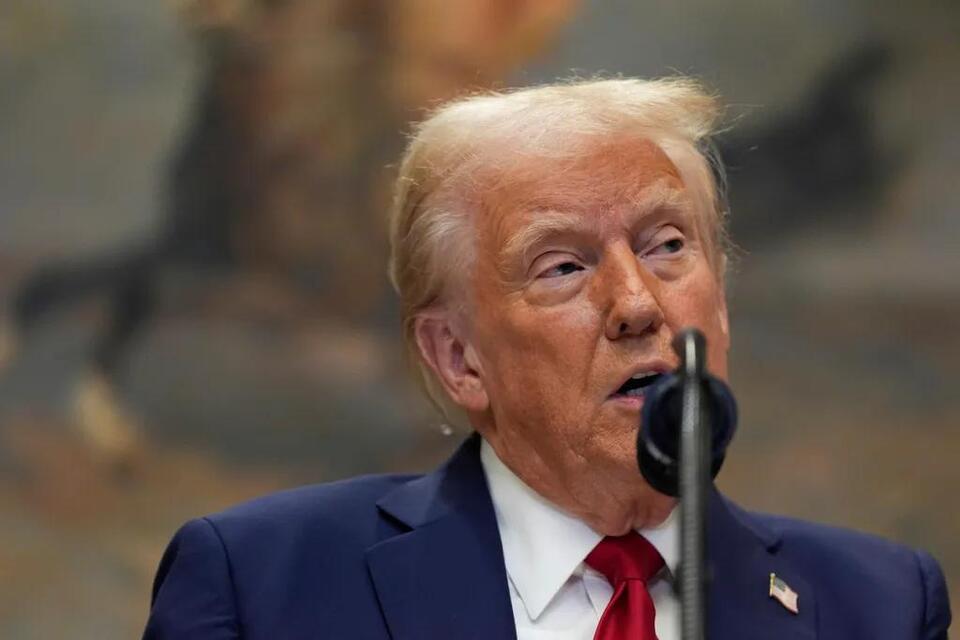 Watch Live: First press briefing of the new Trump administration ...