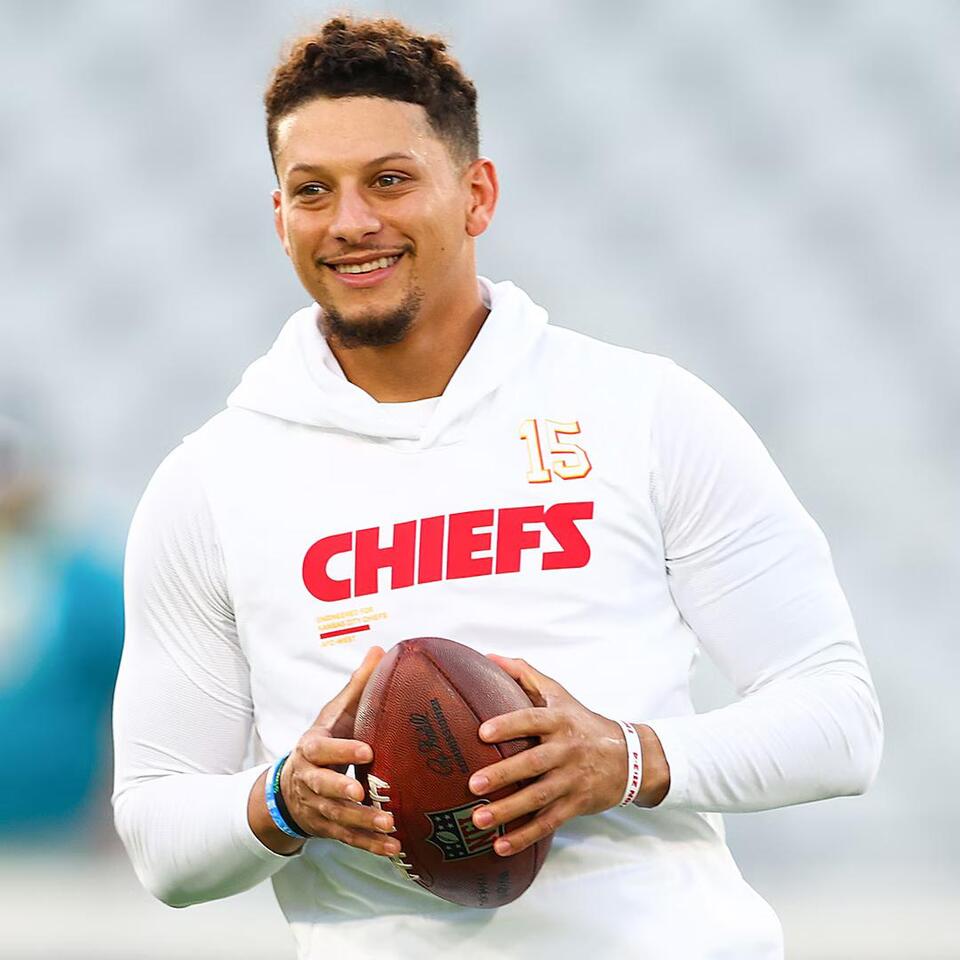 Inside Patrick Mahomes’ Luxe Christmas Gifts to His Kansas City Chiefs ...