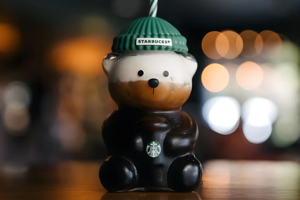 25 Facts About Starbucks Bear Cups - NewsBreak