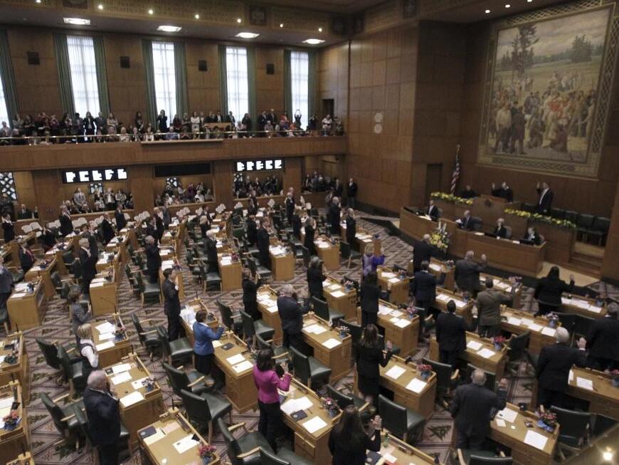 AP Decision Notes: What to expect in Oregon’s primaries