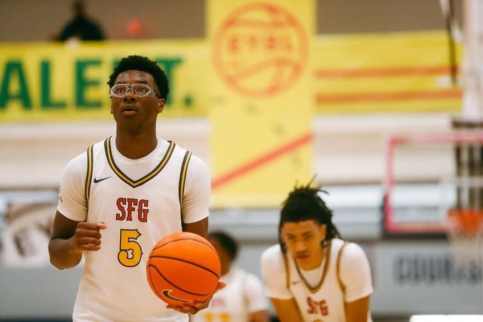 LeBron James' youngest son, Bryce, commits to Arizona - NewsBreak