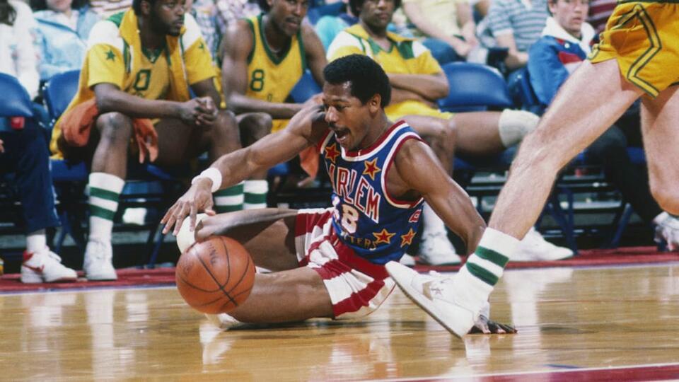 Larry ‘Gator’ Rivers, Longtime Harlem Globetrotter, Dies at 73 - NewsBreak
