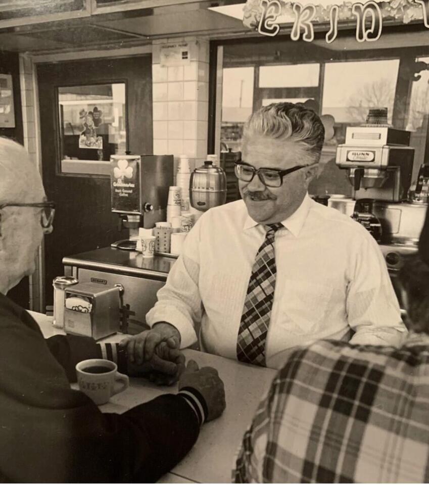 Founder of popular Columbus-born donut chain passes away - NewsBreak
