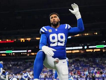 Colts Give Contract Extension To DeForest Buckner