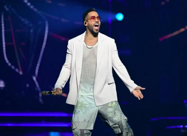 Romeo Santos Earns 23rd No. 1 on Billboard’s Latin Airplay Chart with ...