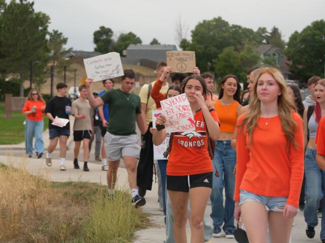 'This shouldn’t even be a debate': Colorado students march against gun ...