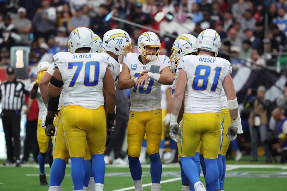 Chargers Projected To Trade Down in 1st Round of 2025 NFL Draft, Land 6 ...