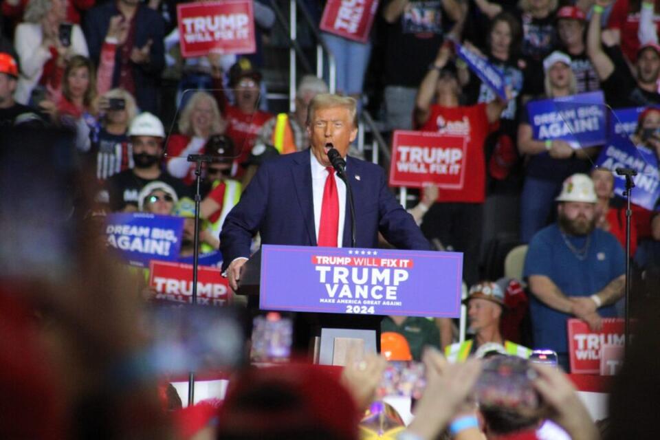 Trump grows reflective in Reading before Pittsburgh rally on final day ...