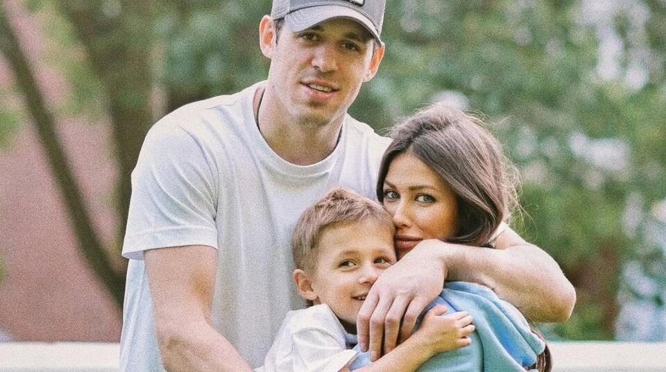 Pittsburgh Penguins Alternate Captain Evgeni Malkin and His Wife, Anna ...