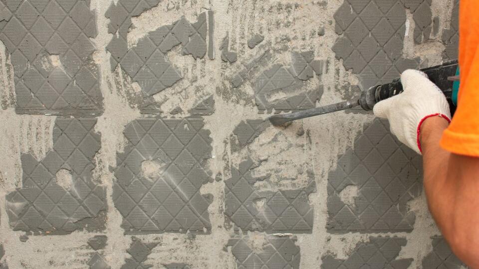 How to Remove Adhesive Residue from Walls: Tried & Tested Methods ...