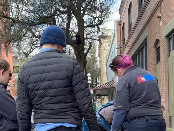 Paramedics give homeless addict a pipe. They were called because he was ...