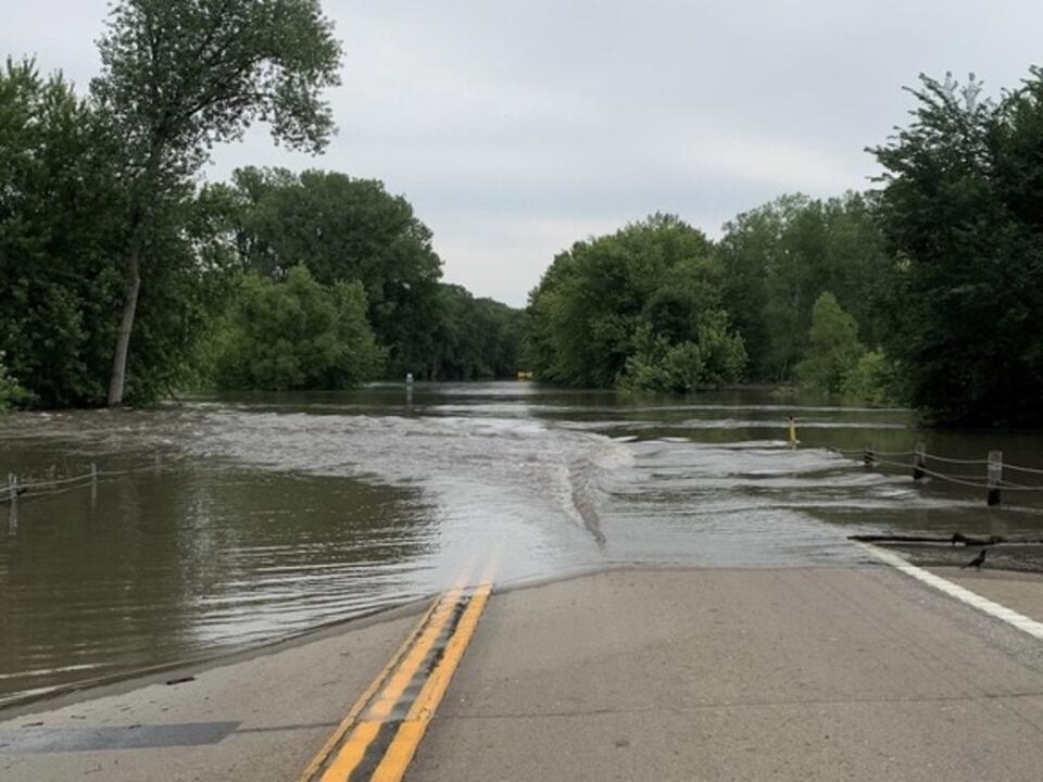 Gov. Tim Walz, officials give latest updates on Minnesota flooding