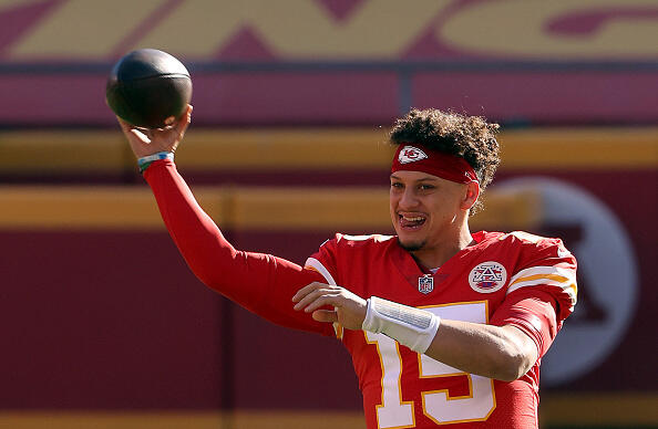 Patriots star Matthew Judon shares AI image of Patrick Mahomes kissing ...