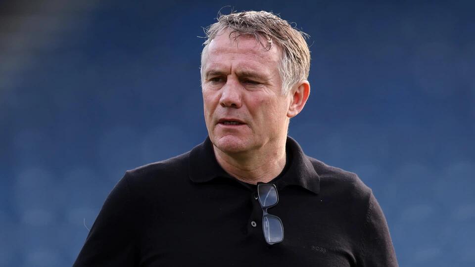 'We smelt blood!' - Wrexham boss Phil Parkinson fires warning to ...