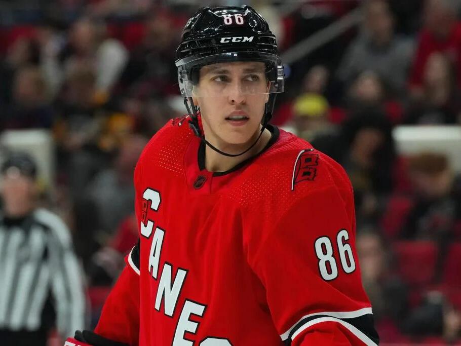 Teuvo Teravainen, Blackhawks Agree To Three Year Contract