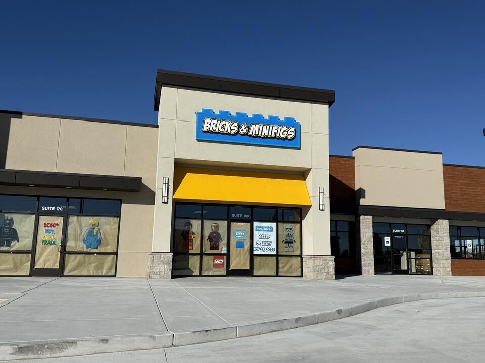Bricks & Minifigs, a new LEGO store opens this weekend in Wichita ...
