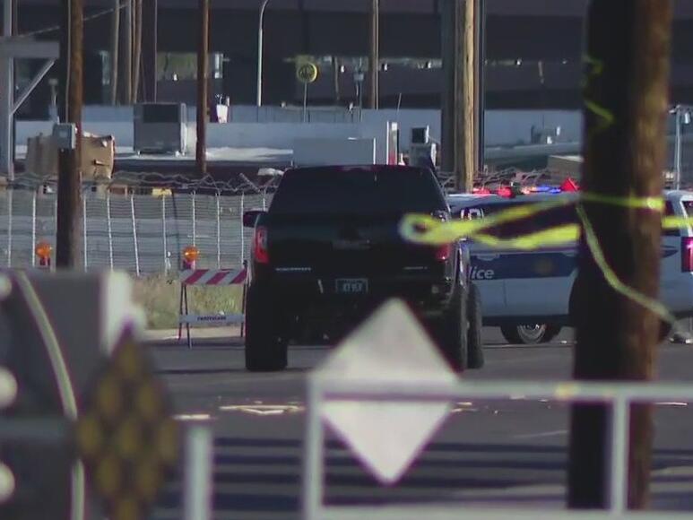 Deadly collision shuts down Phoenix intersection