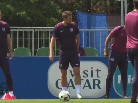 Anthony Gordon looks the obvious solution to help spark England into ...