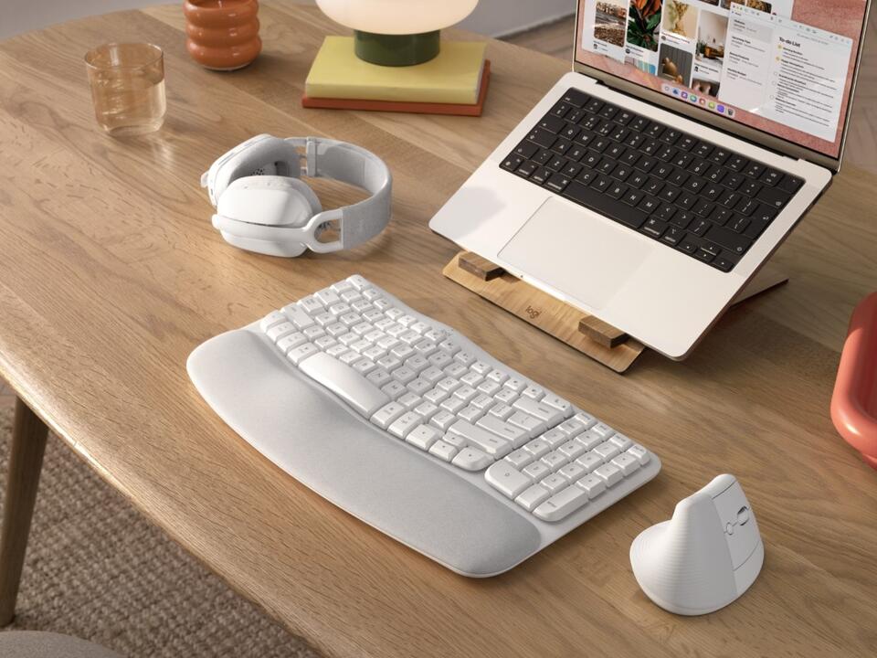 Logitech Debuts Wave Keys for Mac: Ergonomic Keyboard for Apple Enthusiasts