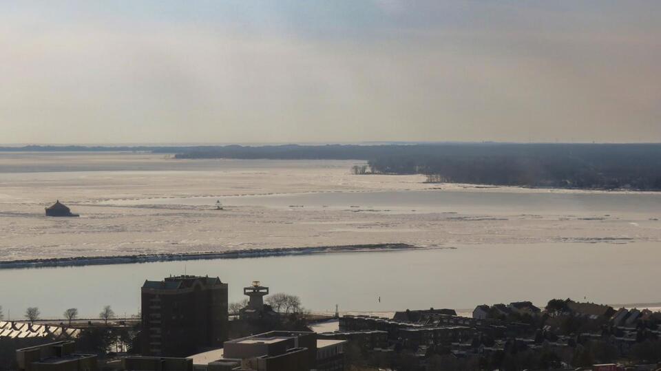 The Lake Erie Ice Boom Is Ready To Go In The Water - NewsBreak