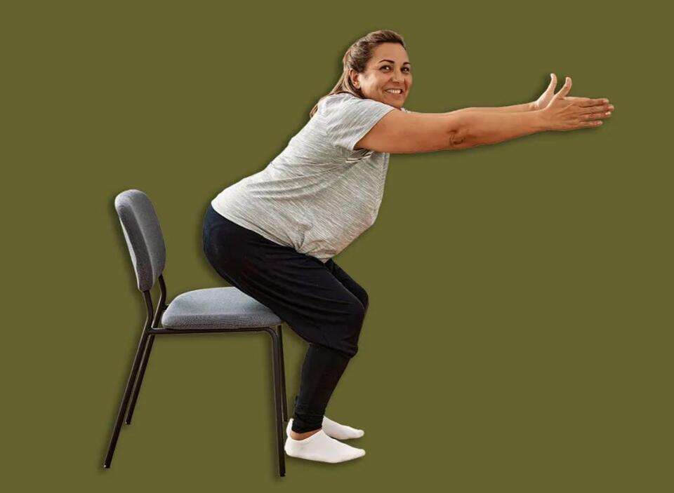 4 Chair Exercises That Restore Hip Mobility Faster Than Yoga After 60 ...