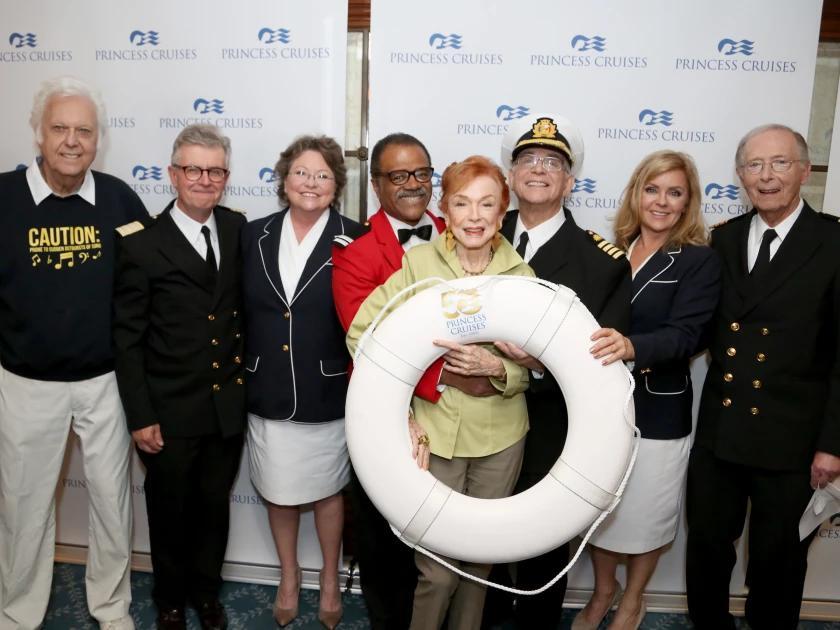 Grammy-winning crooner Jack Jones, known for singing 'The Love Boat ...